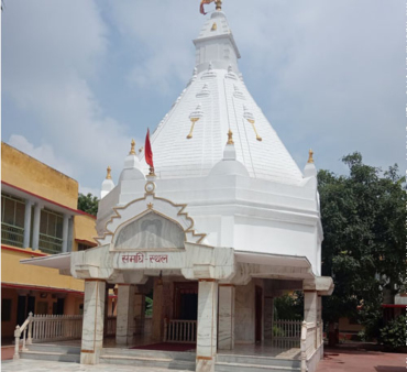 Vrindavan Ashram – Maharaj-ji — Neem Karoli Baba
